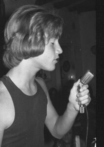 Andy Biography - Official Bee Gees Fan Club - GSI